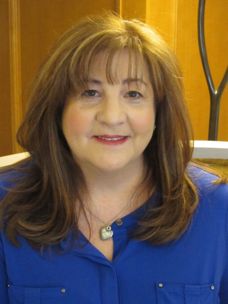 Author Interview with Lisa Romeo – Saloma Miller Furlong